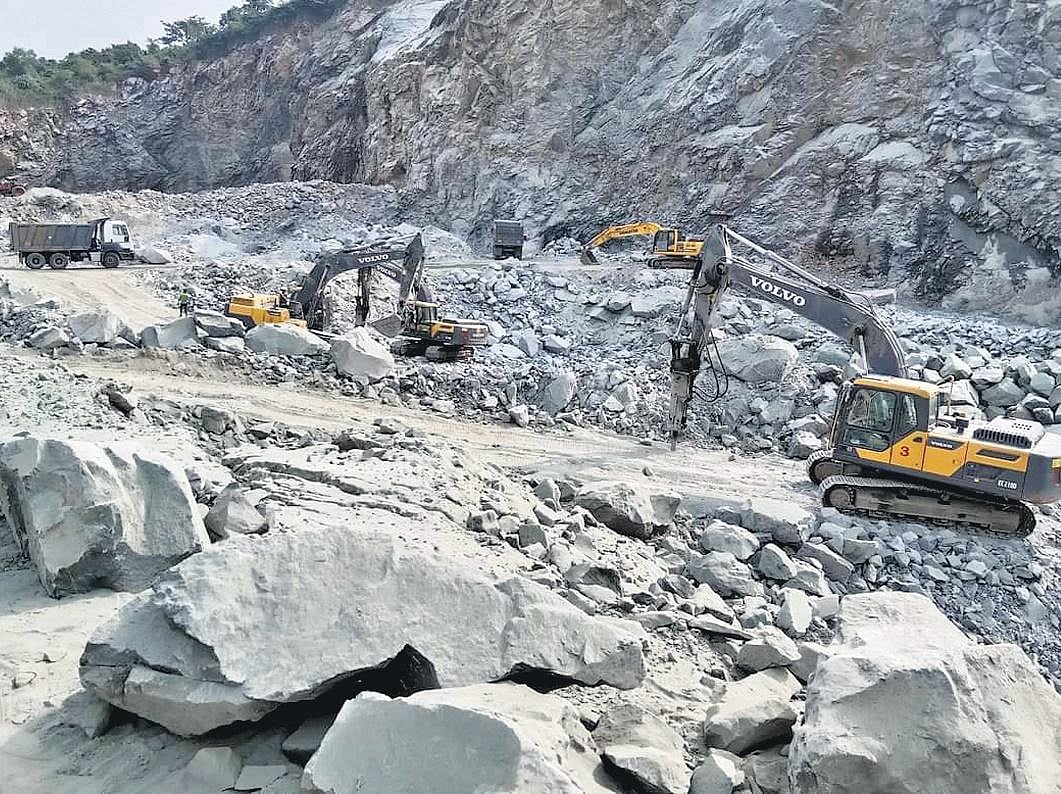 Quarry Mining Saudi Arabia's Mining And Quarrying Sector Sees 1.4