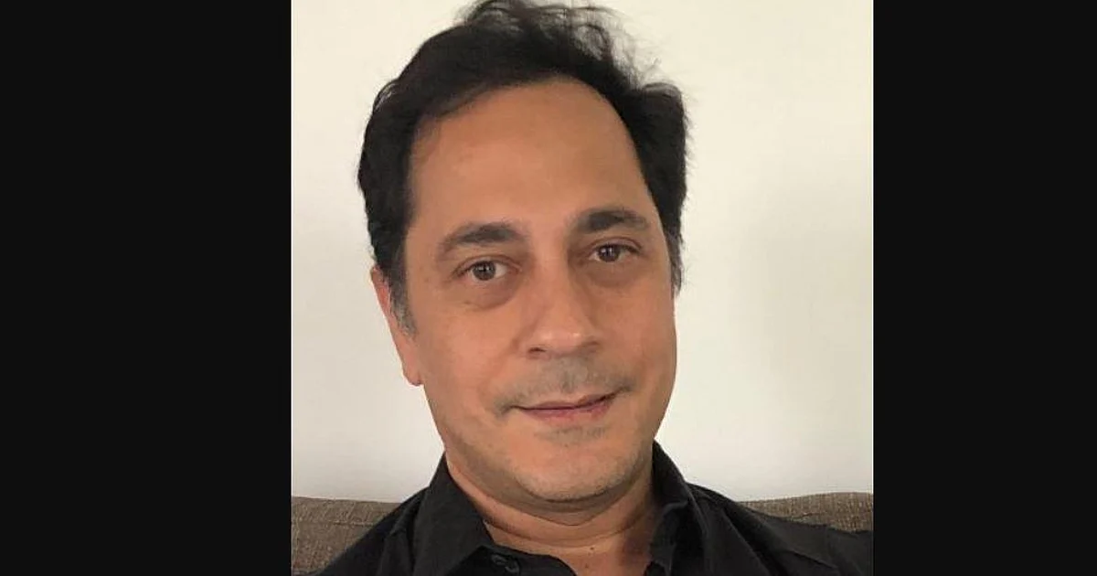 Centre asks SC to reconsider gay lawyer's elevation as Delhi HC judge Centre asks SC to reconsider gay lawyer's elevation as Delhi HC judge