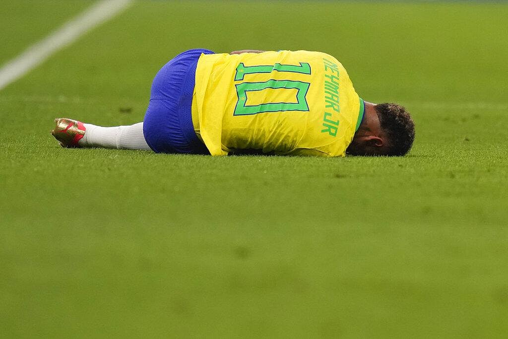 Brazil face anxious wait after Neymar injury scare at World Cup