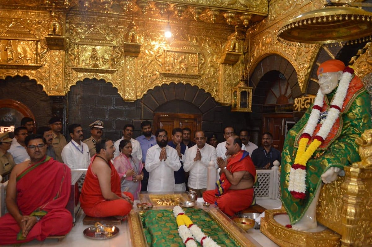 Maharashtra CM Shinde meets astrologer to know his govt’s fate ...