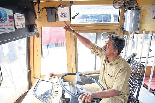 MTC buses get system to announce stop names
