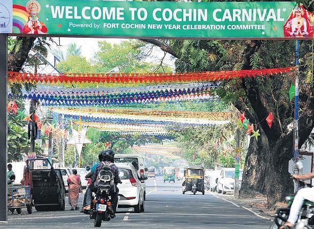 Cochin Carnival starts with peace ceremony