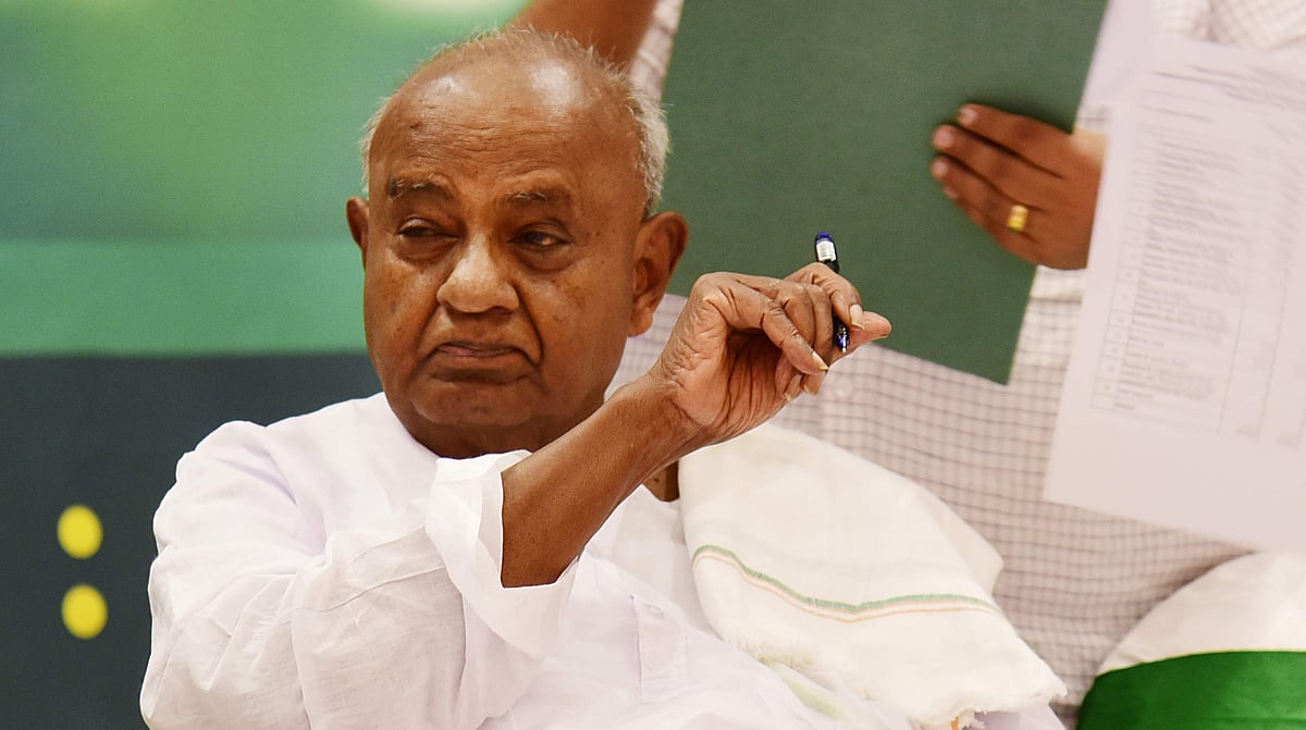 Former prime minister H D Deve Gowda writes to PM over VISL closure