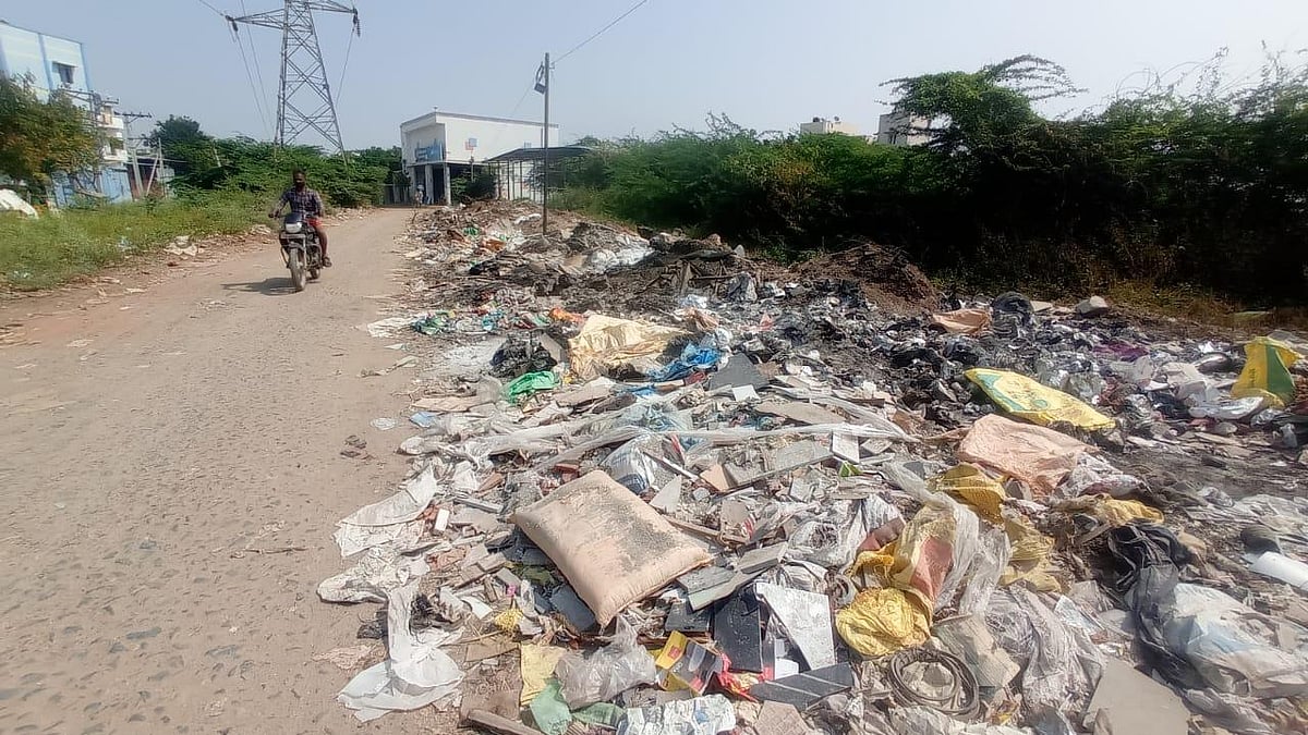 Waste heaps a common sight at Villupuram in Tamil Nadu