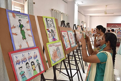Over 500 submit paintings on gender discrimination
