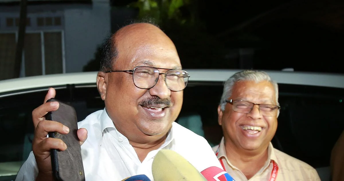 Congress slaps show-cause notice on veteran KV Thomas for attending CPM ... Congress slaps show-cause notice on veteran KV Thomas for attending CPM ...