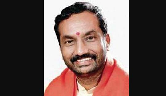 Alwal police held Dubbaka BJP MLA, prevented from going to tension-hit ...