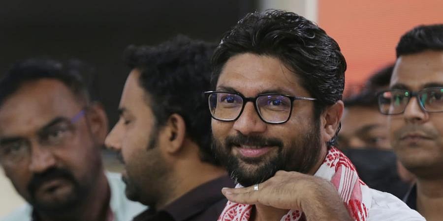 Gujarat MLA Jignesh Mevani challenges PM Narendra Modi 'Pushpa' style ...