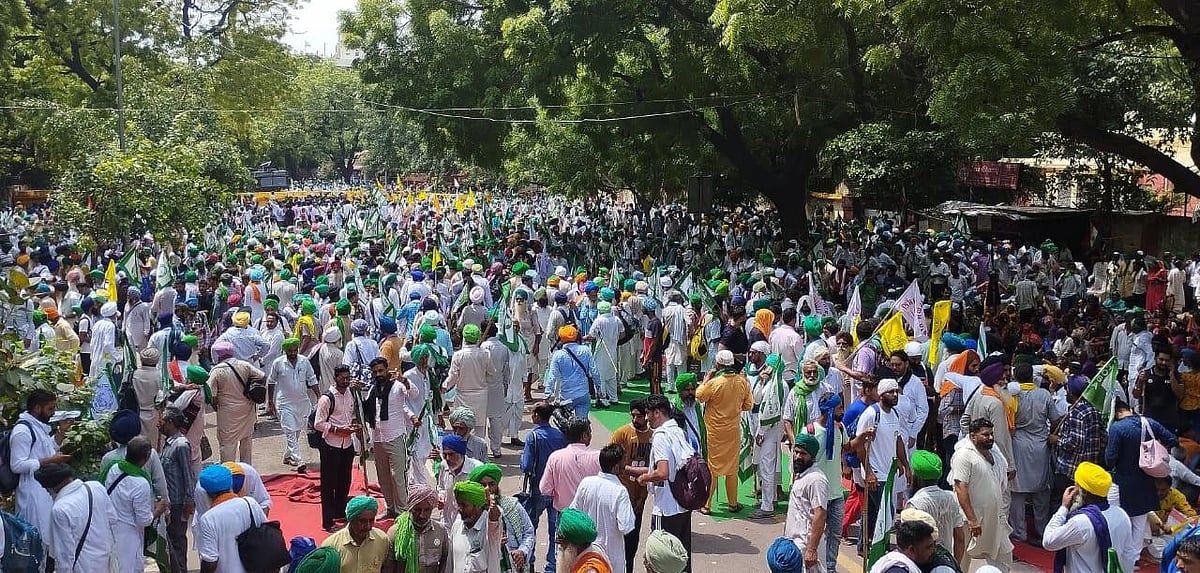 Jantar Mantar protest: Farmers charm the lot with traditional attire ...