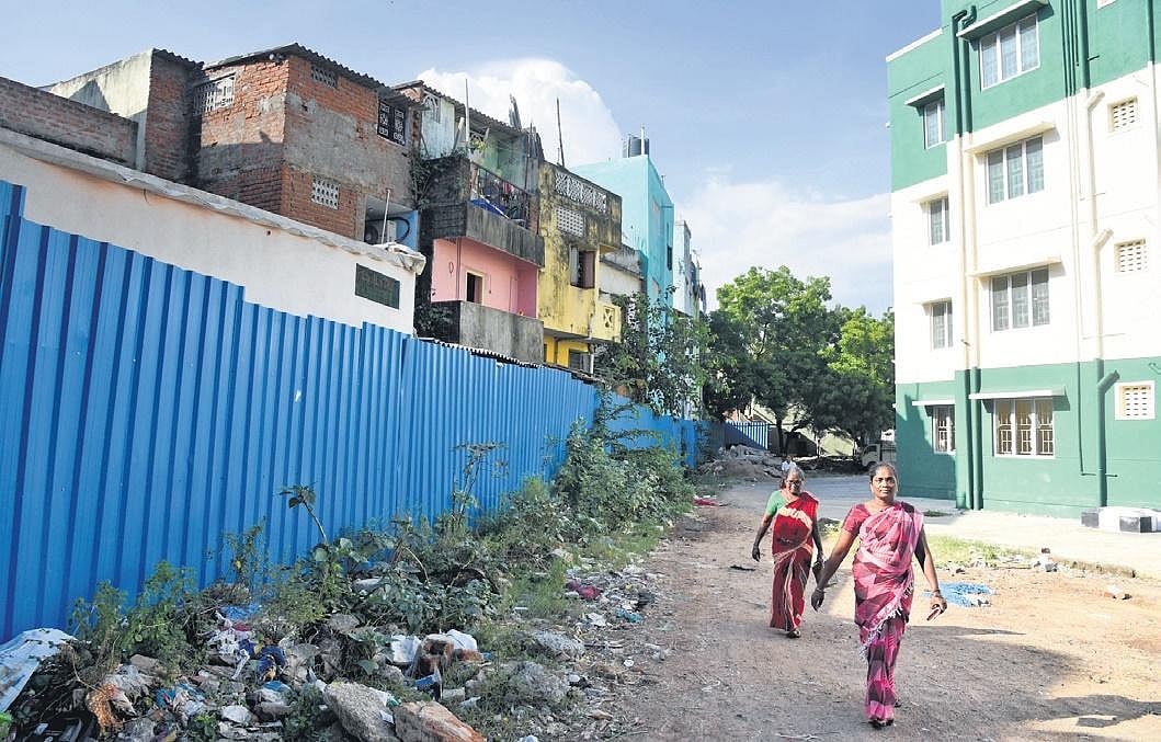 600 families 'jailed' by police quarters in Chennai