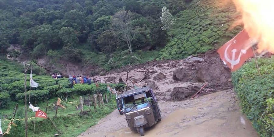 Landslide at Kundala in Munnar on Pettimudi anniversary day, no causalities