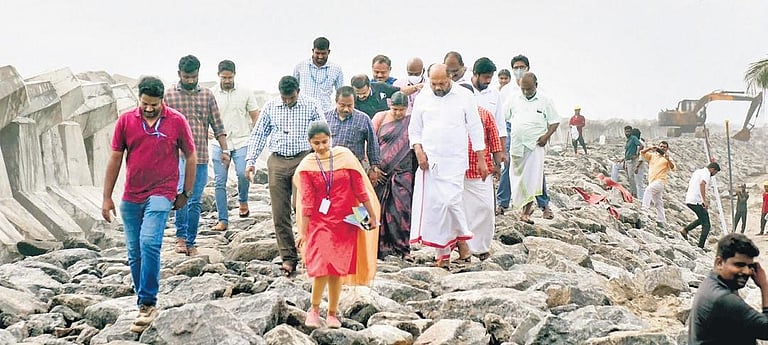 Chellanam tetrapod seawall project phase 1 to be over in April ...