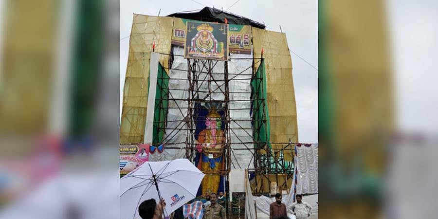 89-foot Ganesh idol tilted to left following rains, curbs in place in ...