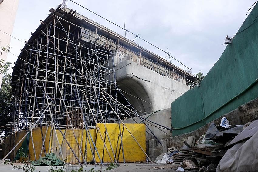 Mishap at Ukkadam flyover site in Coimbatore worries locals