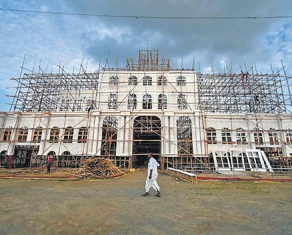 Hermitage Museum styled gate at Jharpada