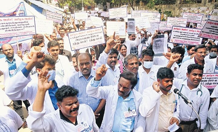 Govt doctors stage stir for promotions and better pay in Chennai