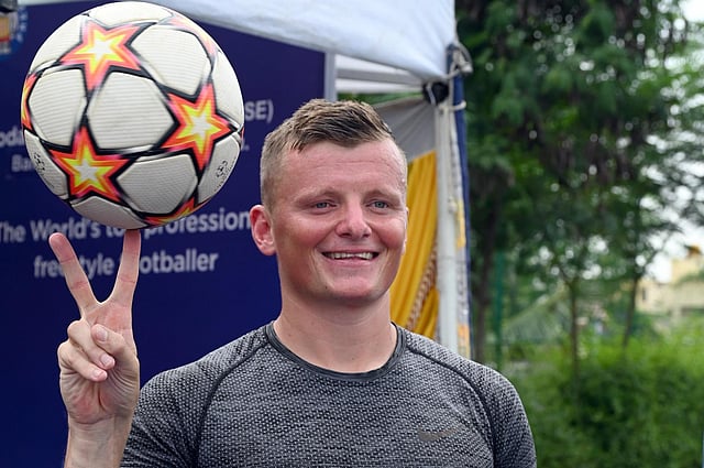 Defying conventions with freestyle footballer Jamie Knight