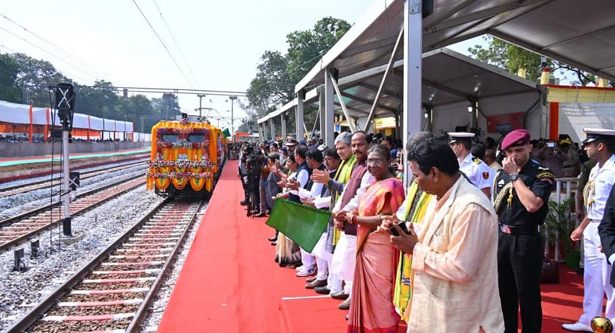 President Murmu flags off three new trains from Odisha's Badampahar