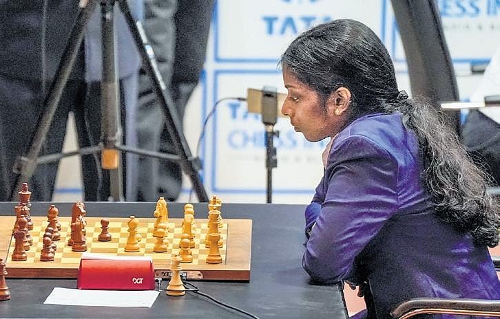 Vaishali emerges from the shadows to chart her own destiny