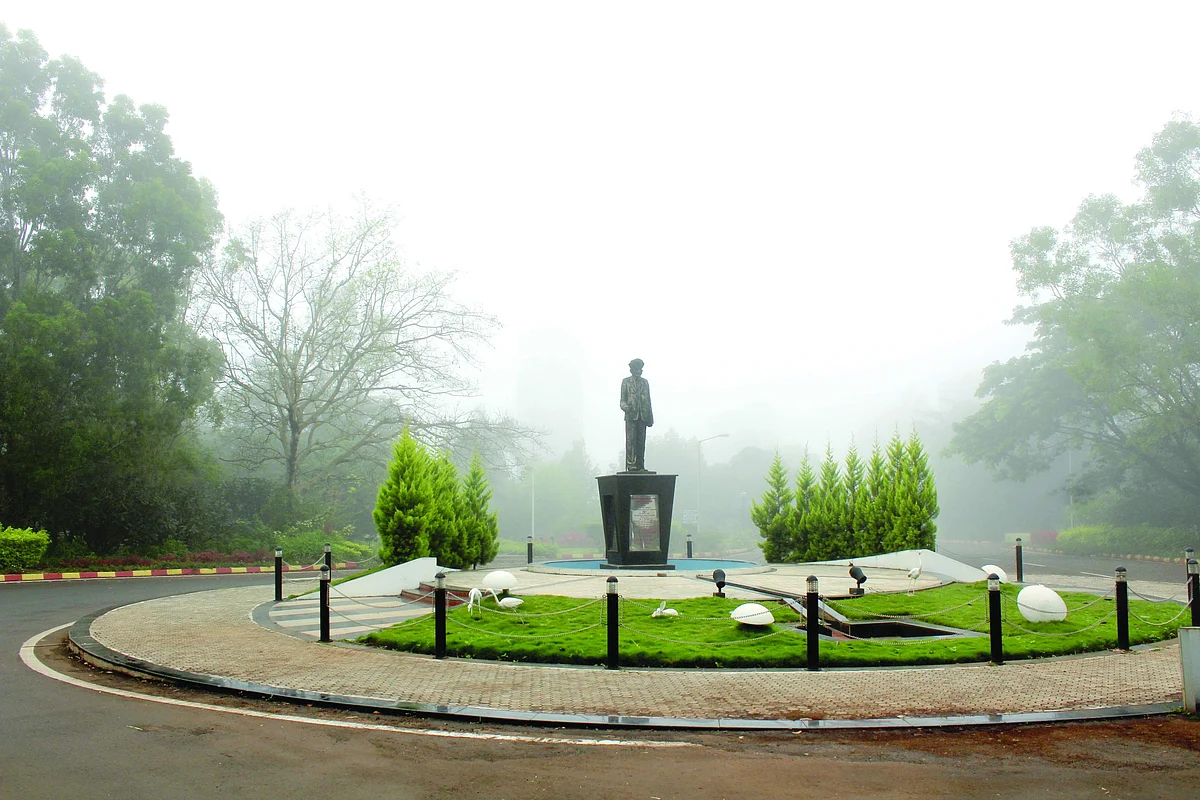 Karnataka Hc Dismisses Pils Against Visvesvaraya Technological