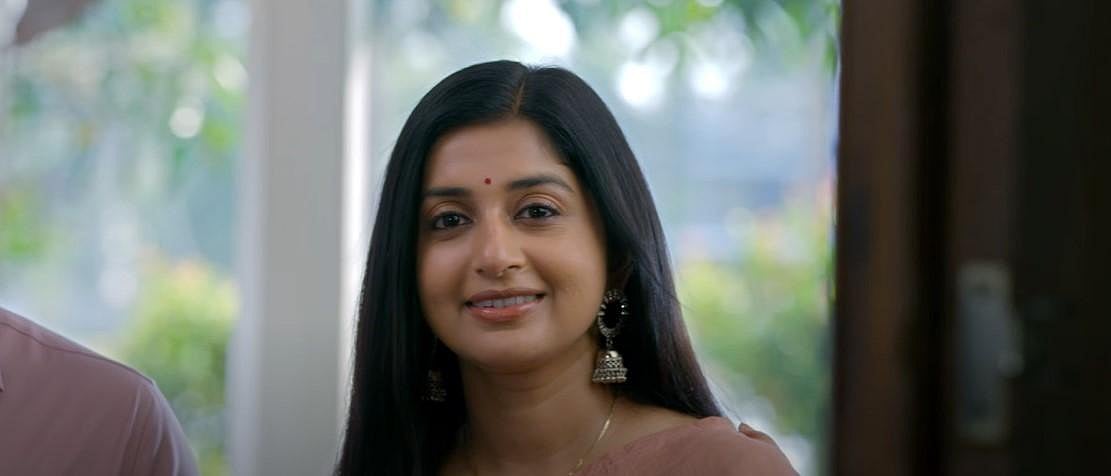 WATCH | 'Queen Elizabeth' trailer portrays Meera Jasmine as bold ...