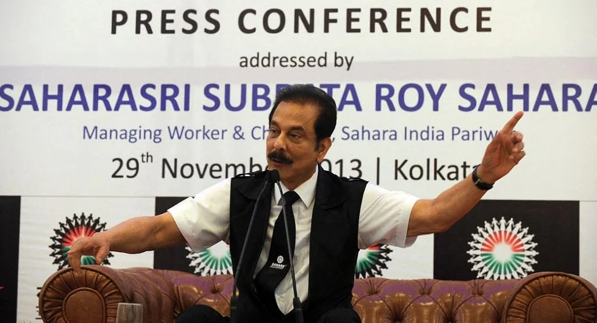 Rs 80,000 cr deposits stuck with Sahara Group's cooperative societies: Govt Rs 80,000 cr deposits stuck with Sahara Group's cooperative societies: Govt