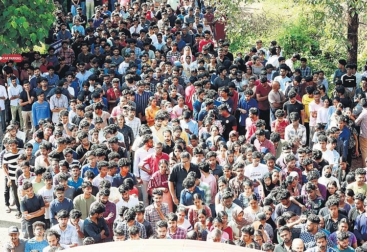 Cusat stampede: In HC, former SoE principal points finger at registrar