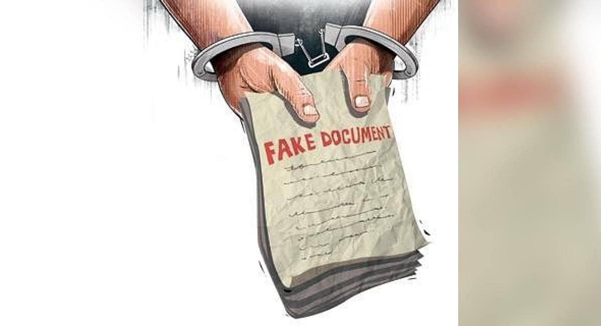 Five held for taking Rs 3 crore loans on fake property papers