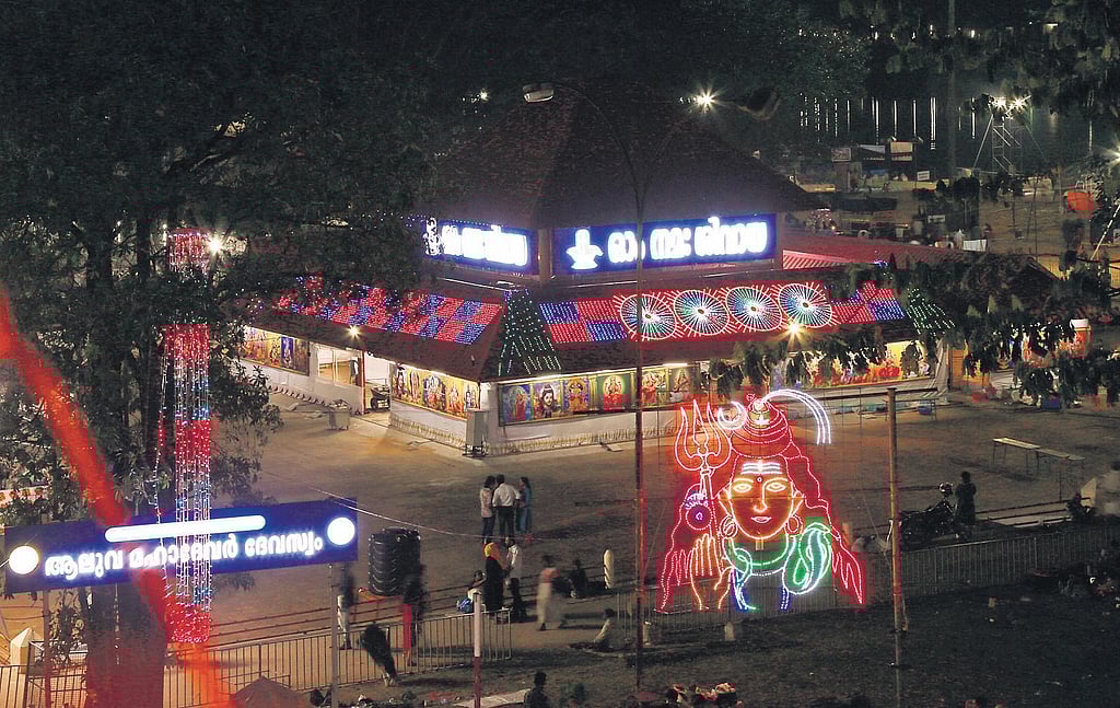 Aluva Manappuram all set for Shivarathri