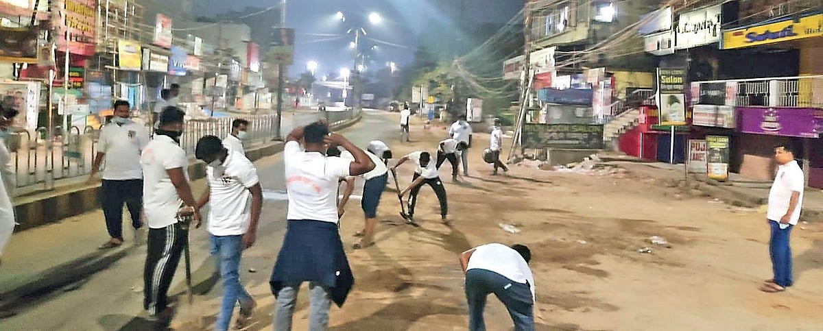 Cuttack youths join hands to solve civic issues