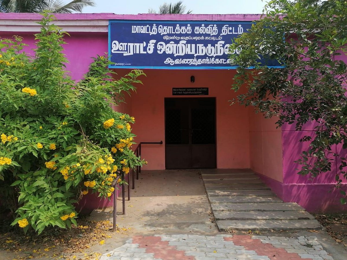 Parents lay siege to Panchayat Union Middle school in Tamil Nadu village