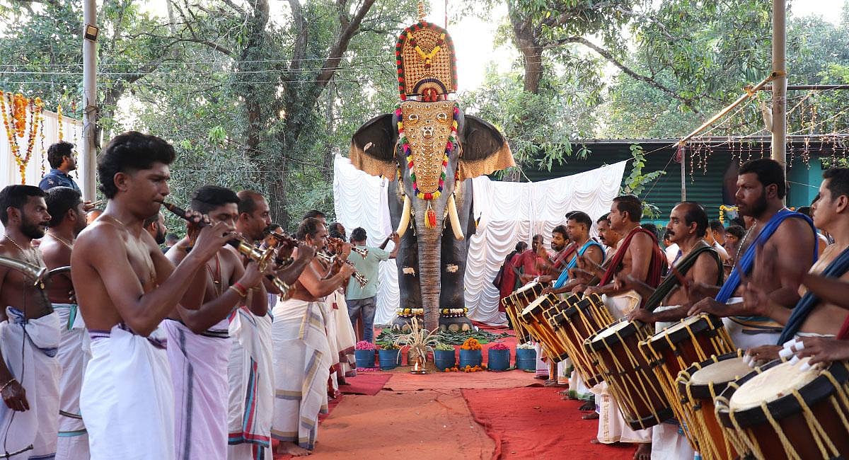 Break the chain: No more torture, robotic elephants to take over Kerala ...