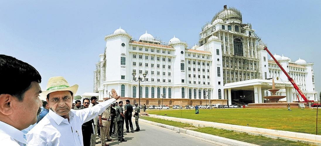 CM pleased with Secretariat works