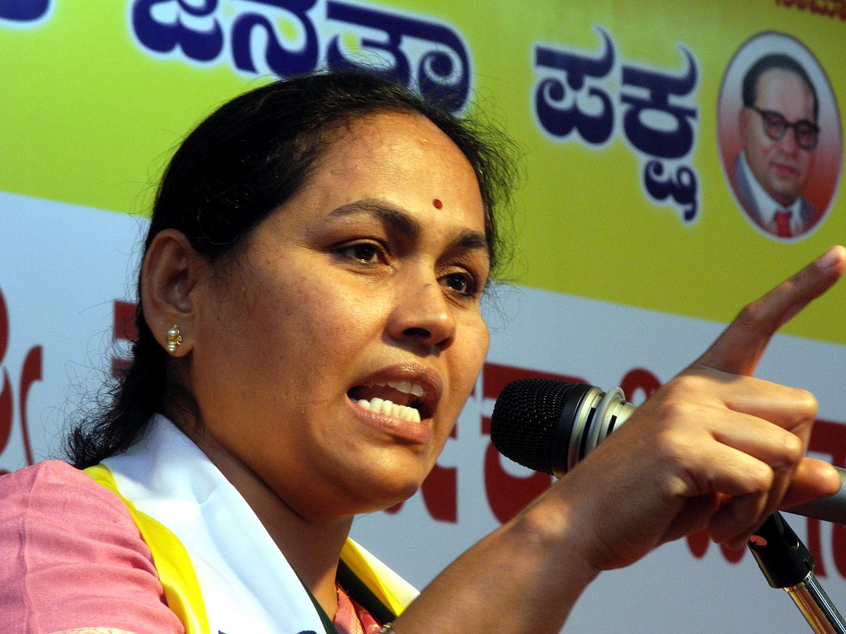 PM greeting Fighter Ravi is a lapse, admits Shobha