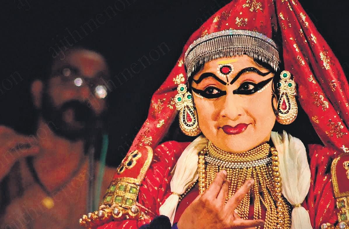 Two good!: ‘Kathakali siblings’ Sharathkumar, Sasikala