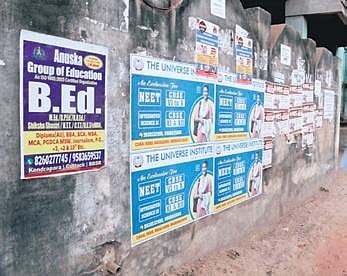BMC intensifies drive to clear posters, 16 FIRs in 48 hours