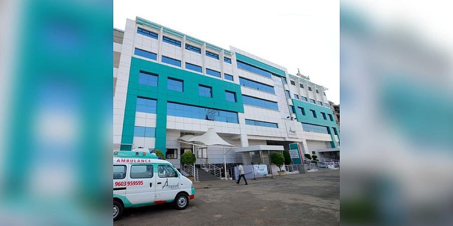 Doctors of Ayush hospital perform rare thoracic surgery