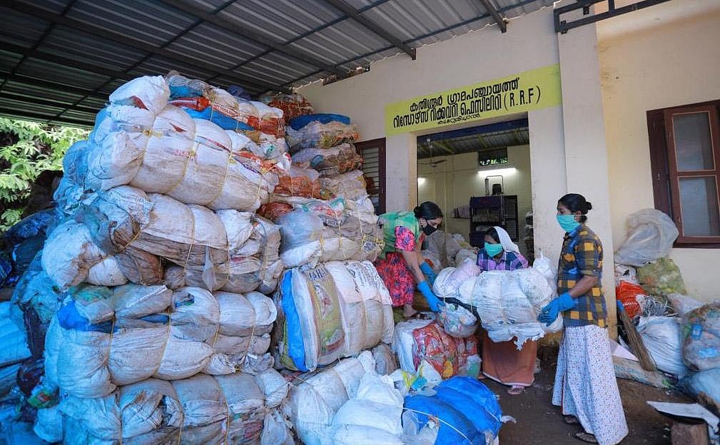 Select Haritha Karma Sena units to get waste-collection vehicles