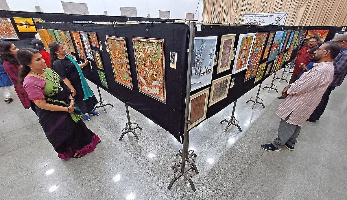 Art exhibition at Trivandrum: Challenging perceptions with colours