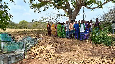Irular tribal families demand patta for burial ground in Villupuram