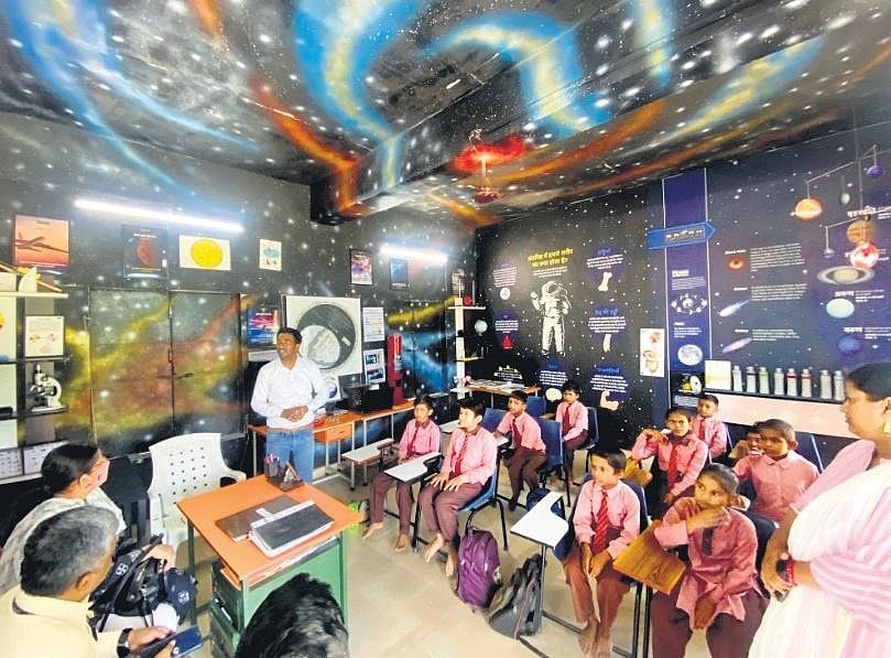 Astro labs in western UP govt schools have students star-struck