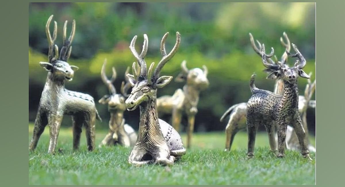 ITDA Utnoor in Telangana promotes handicrafts with a gift