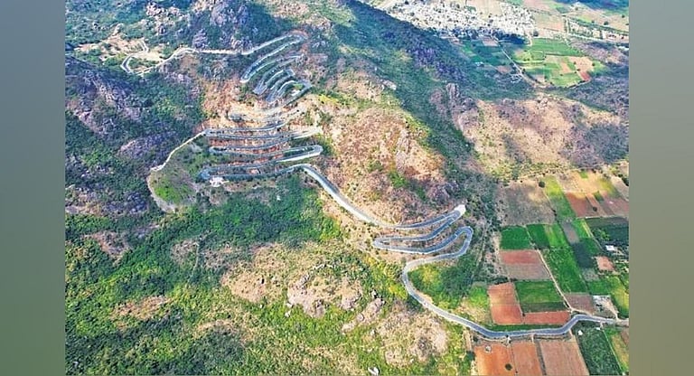 Second ghat road at Kondaveedu fort ready in Andhra Pradesh