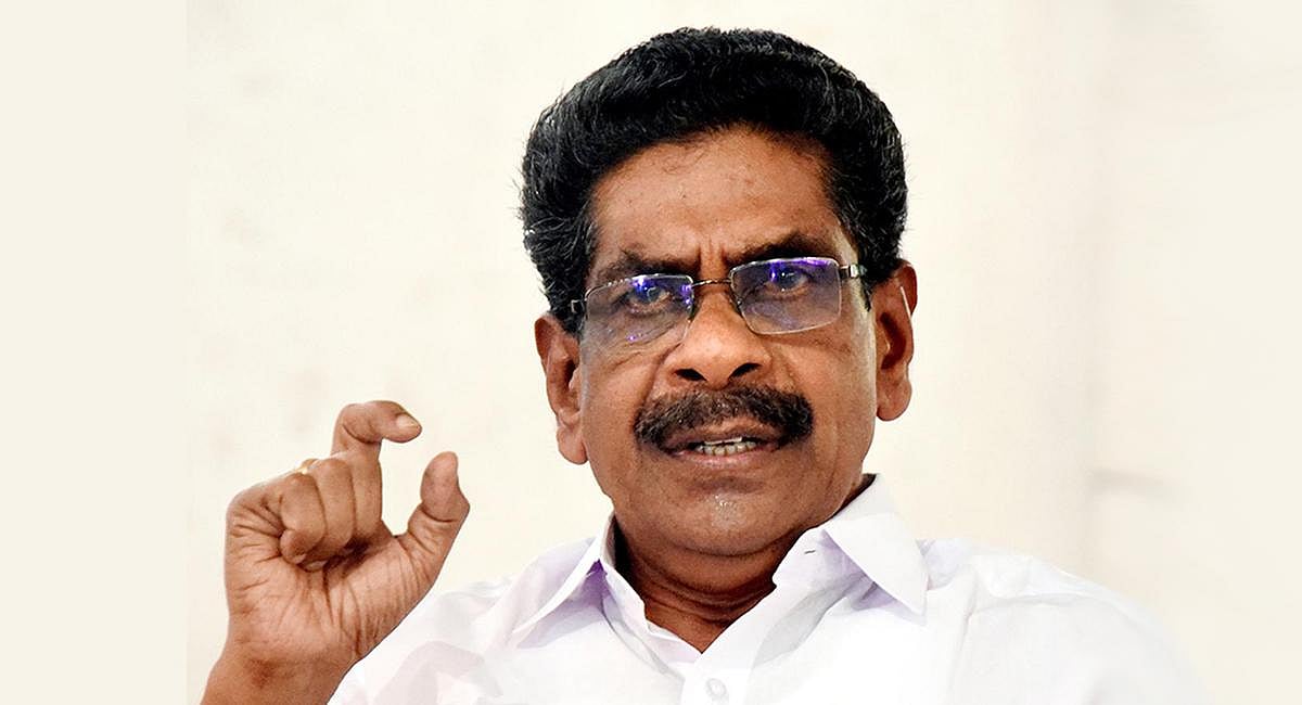 Probe mystery allegation in death of Kunjananthan, says Mullappally