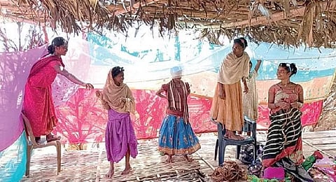 Kandhas deck up village with sarees for marriage in Odisha's Mangalpur ...