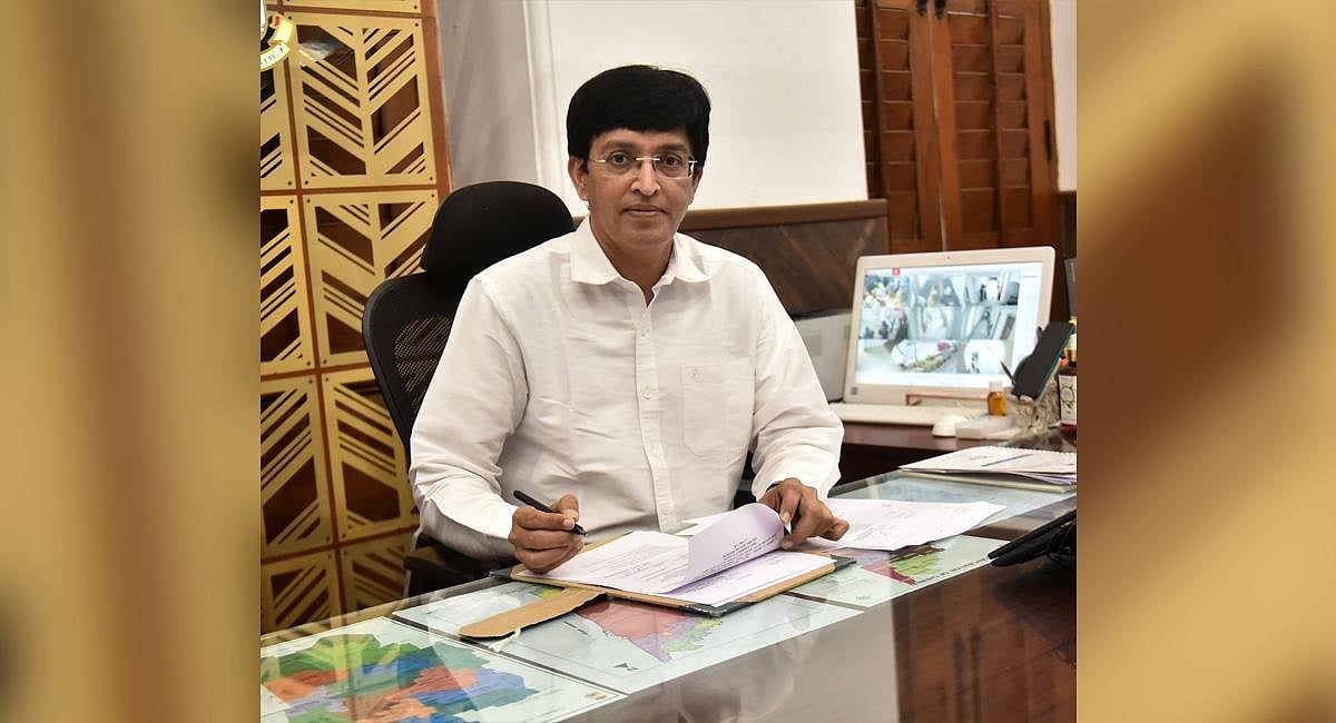 J Radhakrishnan takes charge as Chennai Corporation Commissioner