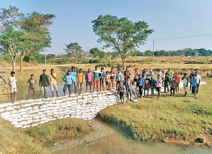 PM Modi pat people’s Bori-bandh initiative in Jharkhand's rebel-hit ...