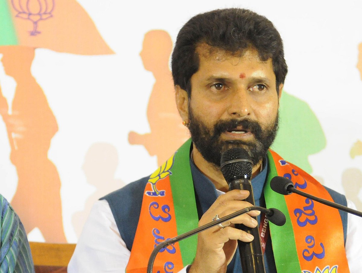 Bigger hand at play behind Ravi, Sunil Kumar, Simha statements?