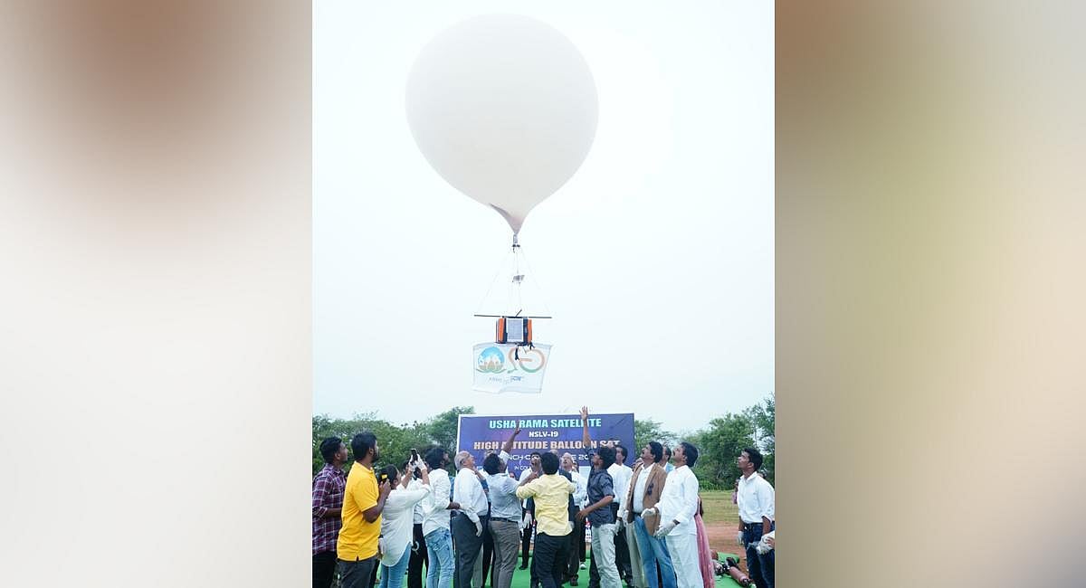 Balloonsat launched by pupils, reaches 95k-ft high