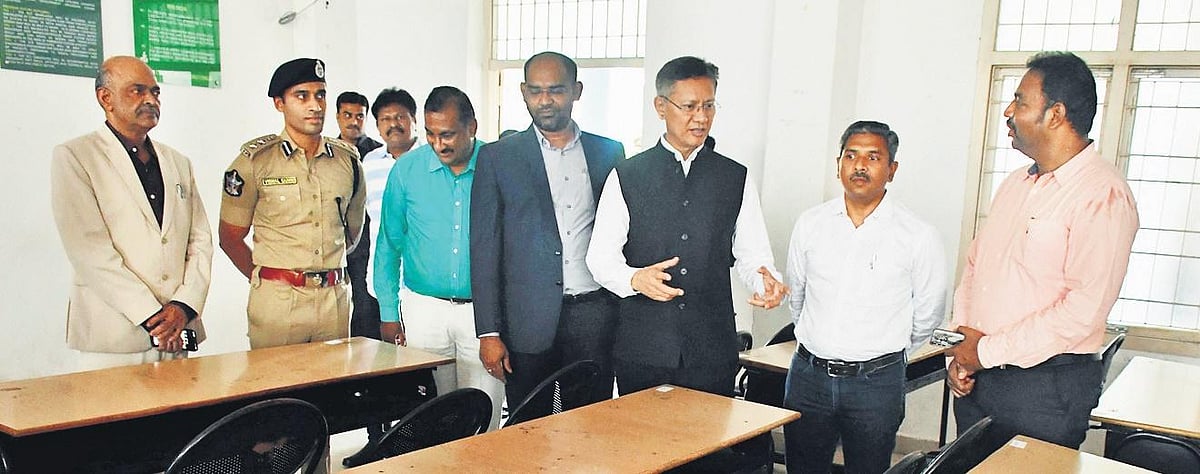 APPSC Chairman inspects security arrangements for Group-I Mains